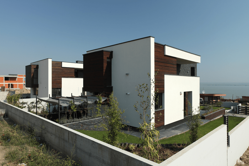 Locuinta mica si moderna | Cartierul rezidential Brates Lake Galati ...