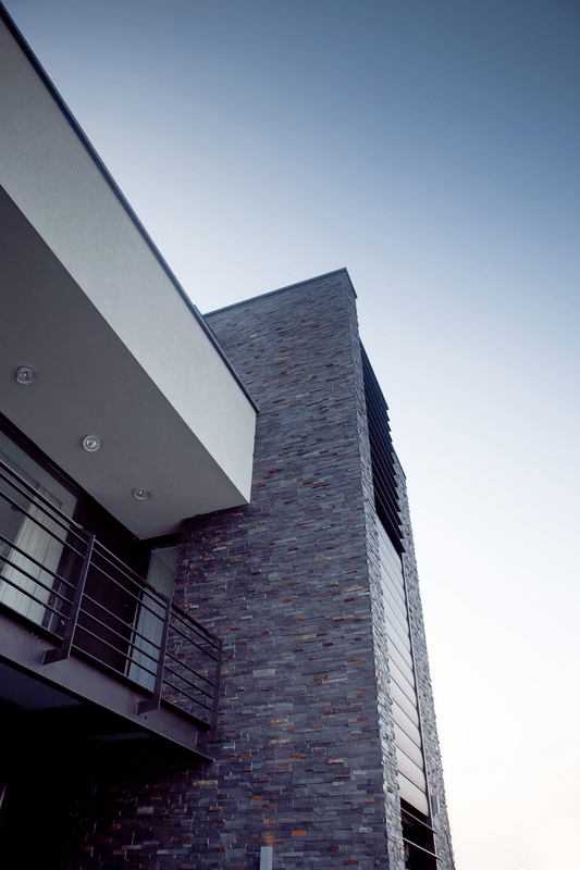 Locuinta moderna cu piscina | Cartierul rezidential Brates Lake Galati ...