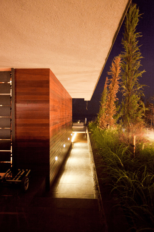 Locuinta moderna cu piscina | Cartierul rezidential Brates Lake Galati ...